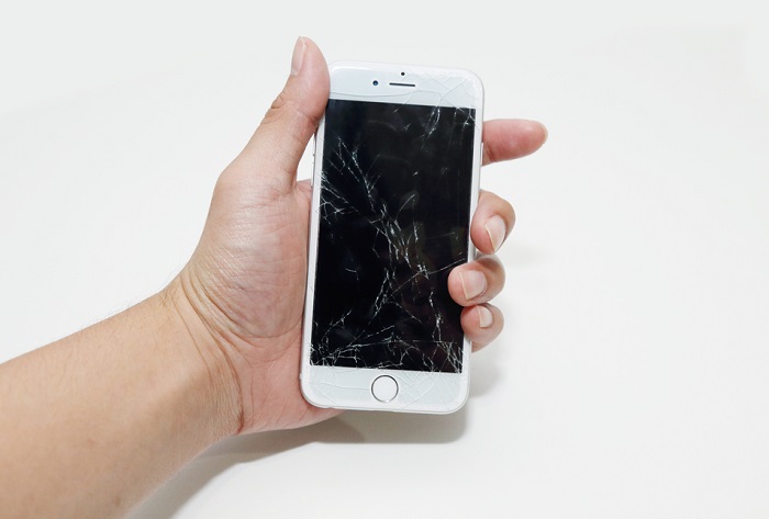 Wondering Whether to Repair Or Replace Your iPhone? Here's How to Know ...