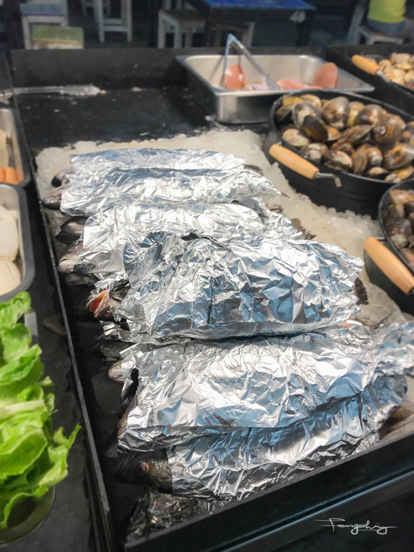 【Mangkorn/Mungkorn Seafood @ Bangkok】吃到饱炭烧自助海鲜餐 - FENNYSHARING