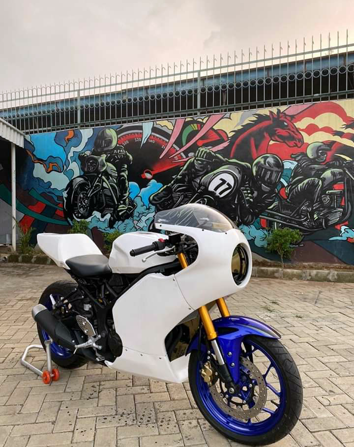 Yamaha R25 Modif Old School - Satupiston.com | Blog Motor Indonesia
