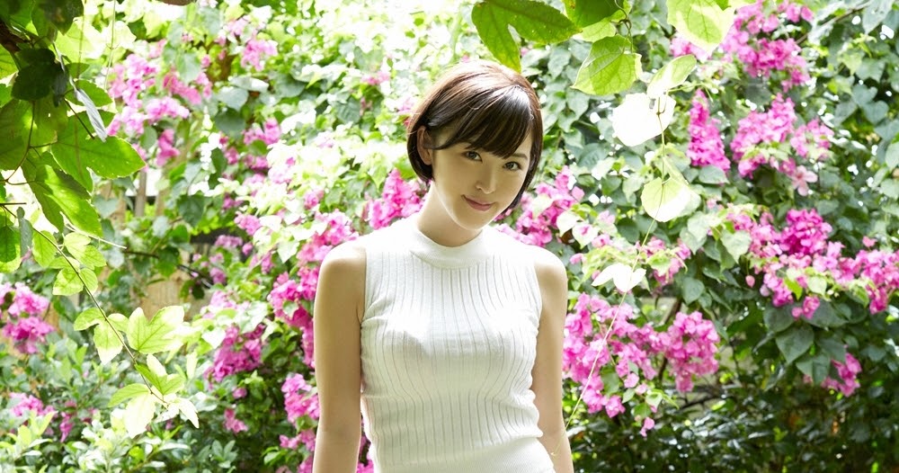 Nao Kanzaki and a few friends: Sara Oshino: Her intro post #4.... YS ...