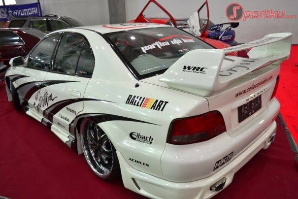 Motor Drag Ninja : Modifikasi Mobil Sedan Mitsubishi Galant Putih
