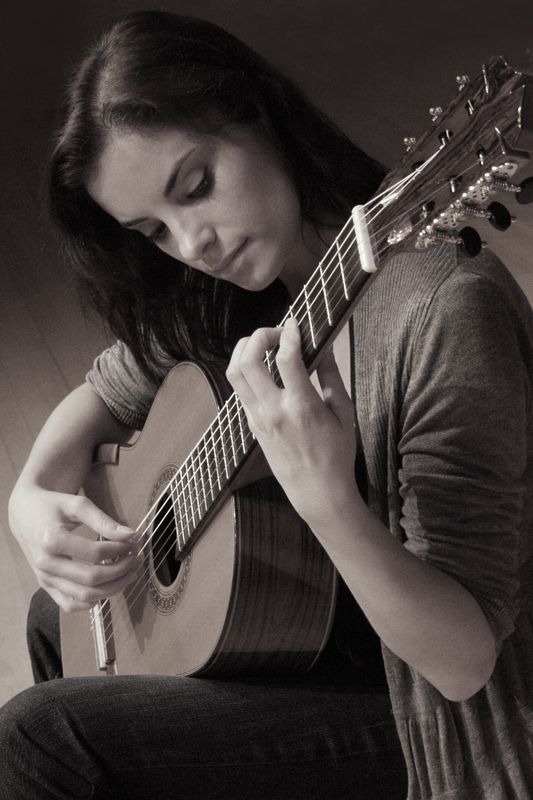 A PANACEIA ESSENCIAL: Ana Vidović