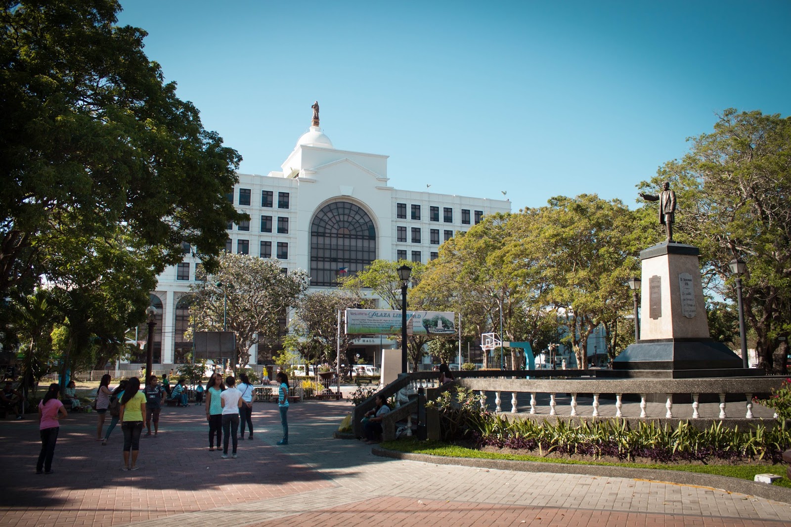 Ocean Breeze: Iloilo City And Province Plazas, Town Squares and Public ...