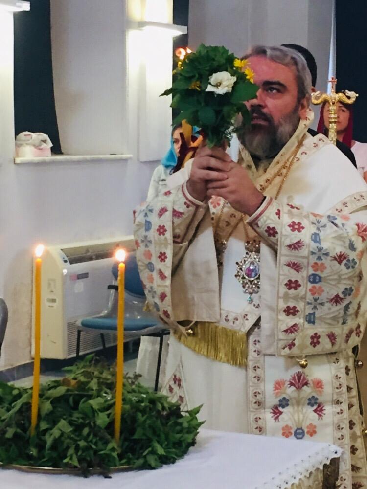 ΦΩΣ ΦΑΝΑΡΙΟΥ: Η ΕΟΡΤΗ ΤΗΣ ΥΨΩΣΕΩΣ ΤΟΥ ΤΙΜΙΟΥ ΣΤΑΥΡΟΥ ΣΤΗΝ ΣΜΥΡΝΗ (ΦΩΤΟ)