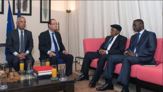 Dialogue : Des diplomates Français reçoivent Etienne Tshikedi et ...