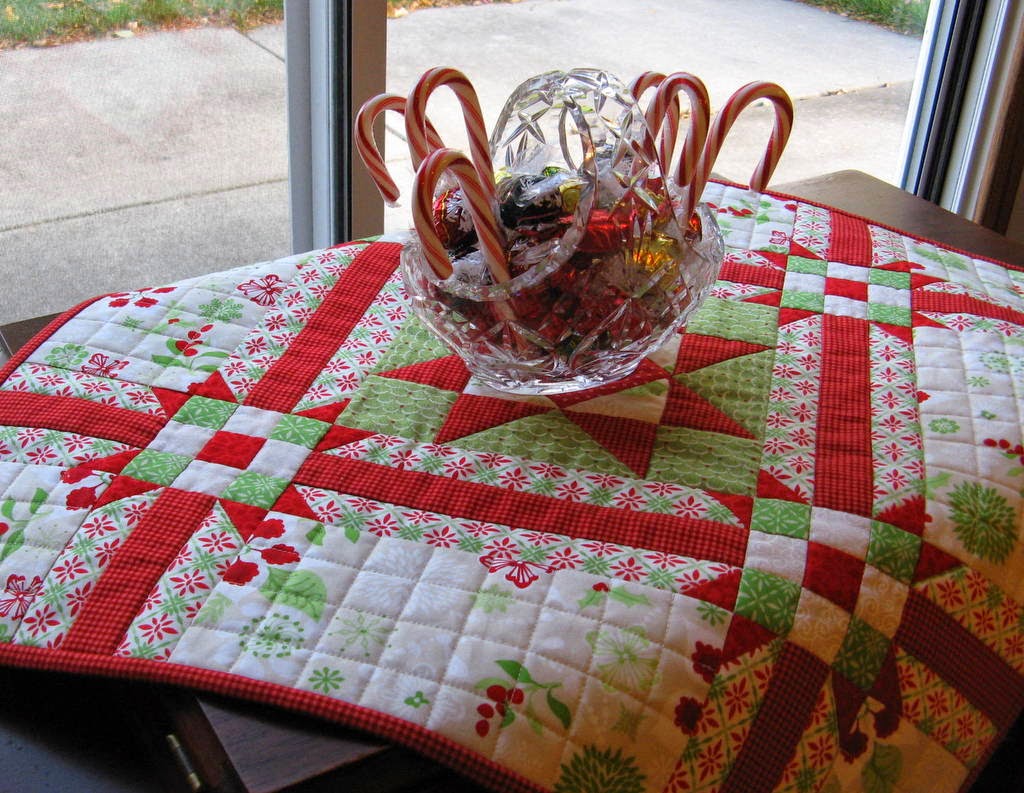 Stitching With 2 Strings: A Table Topper, Some New Skills, and Wanting ...