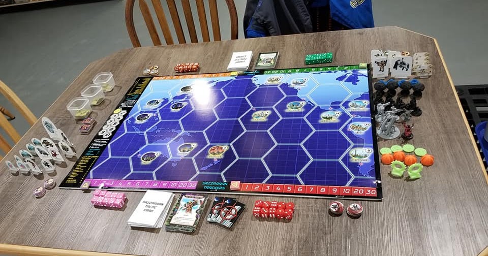 A sci-fi strategy boardgame of alien invasion and battles between giant ...