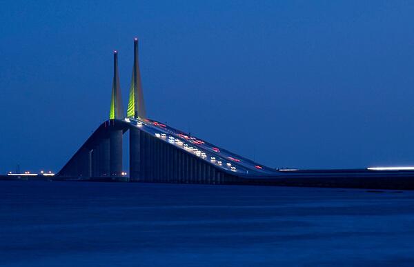 Sunshine Skyway Bridge in Florida, USA (with Map & Photos)