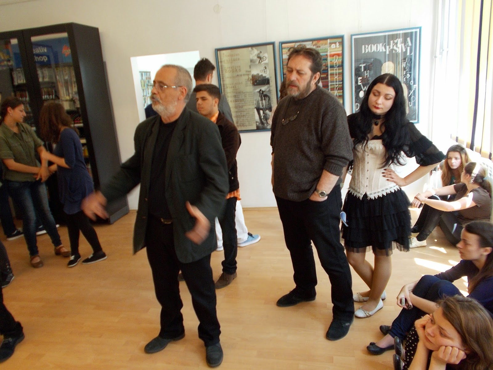 Liceul de Arte Plastice "HMT" Brasov: Galerie foto