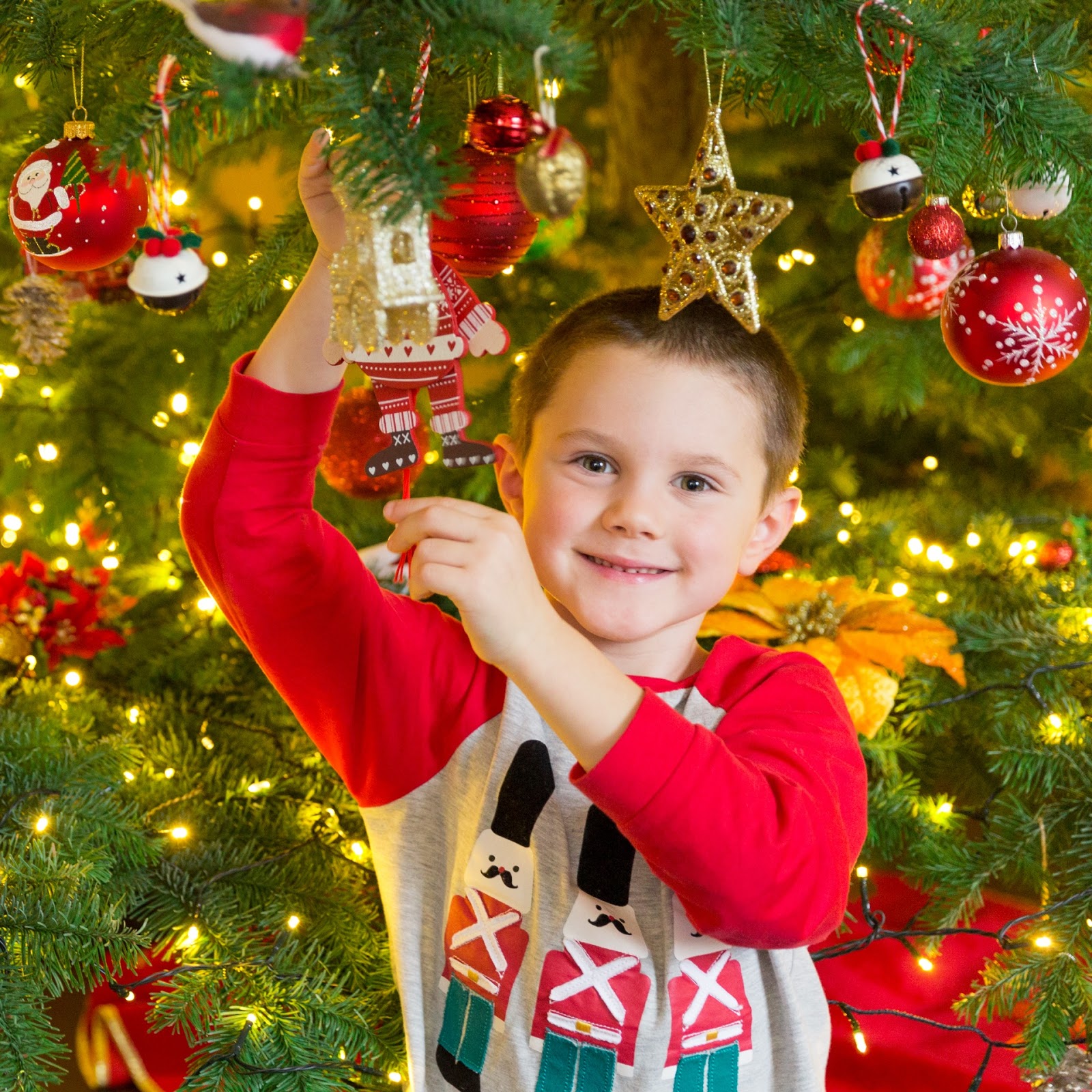 How to Help Your Autistic Child Survive Christmas