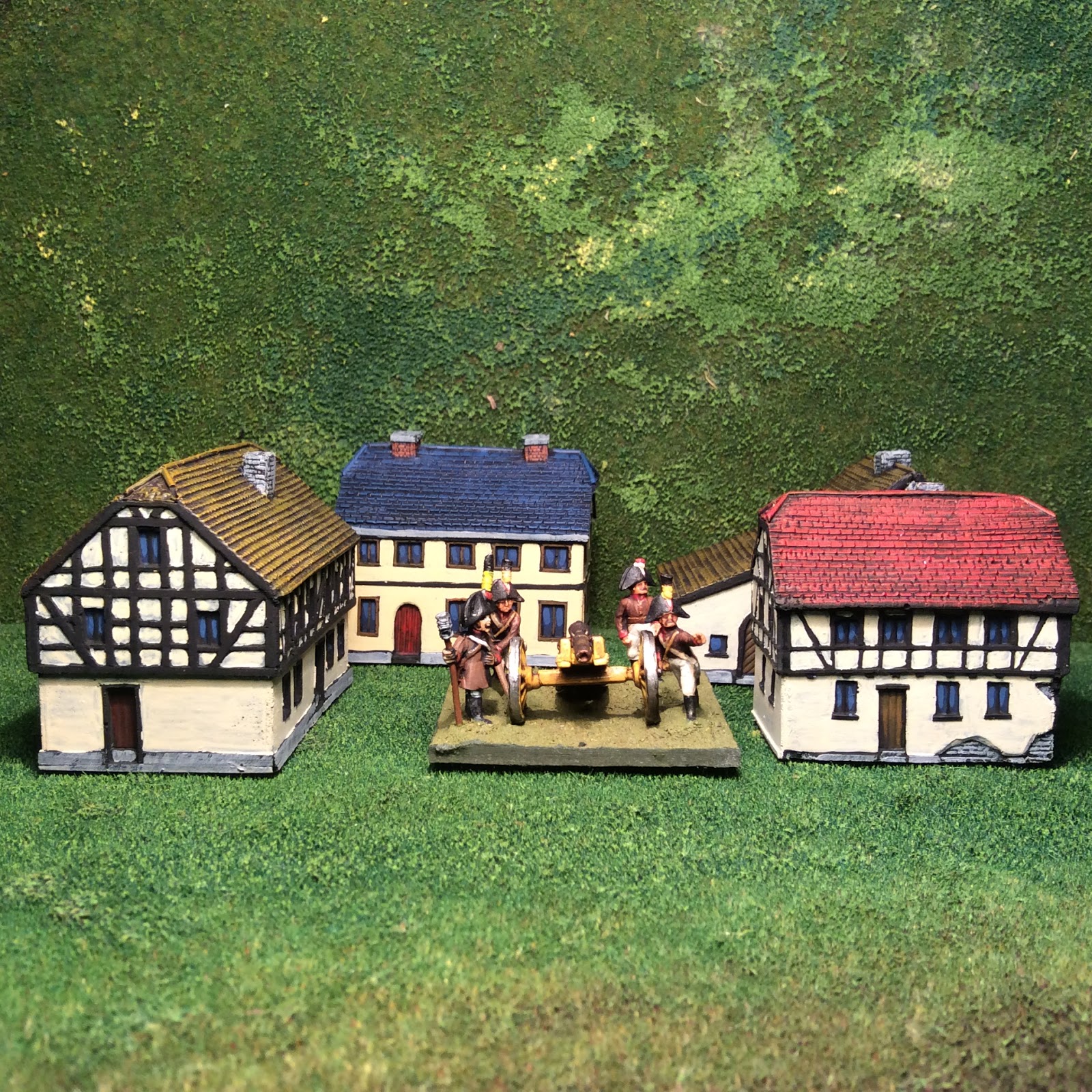 The Northumbrian Wargamer.: Wargames buildings - what scale?