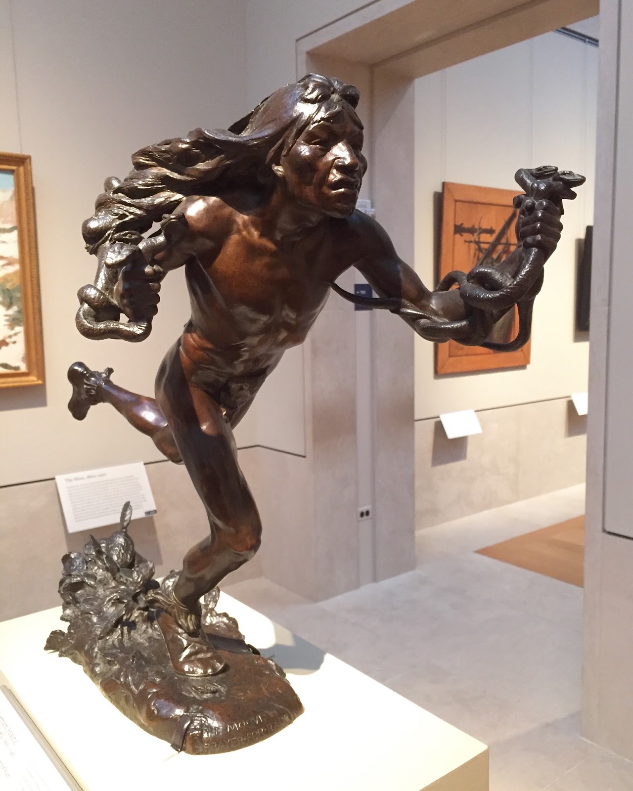 Running man | Museum | New York | 2015-10 | Photo - KoM note blog