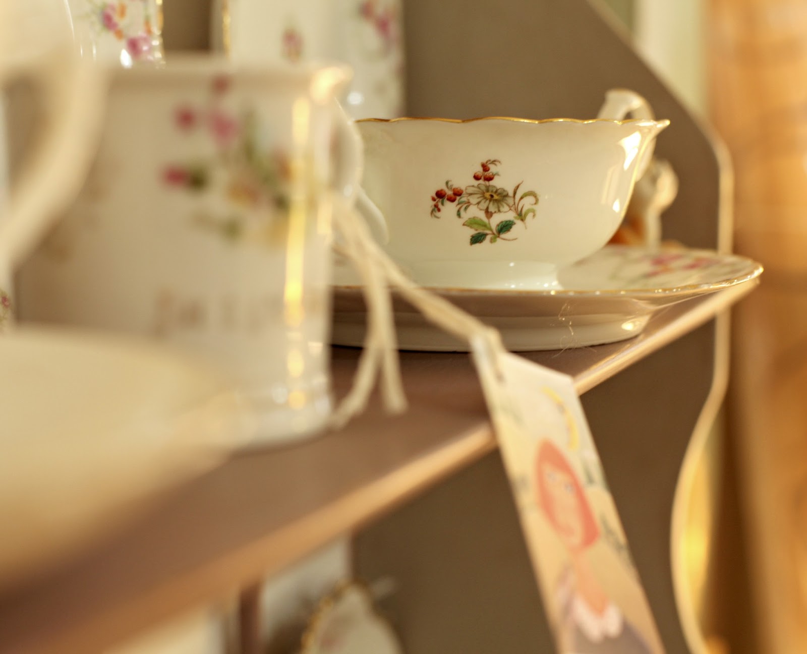 The Empty Nest: ~ Around the shop and an Art Deco restyle