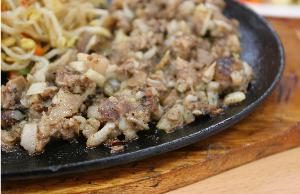 Mga Pagkaing Filipino~Sizzling Sisig, the Unexpected Delicacy