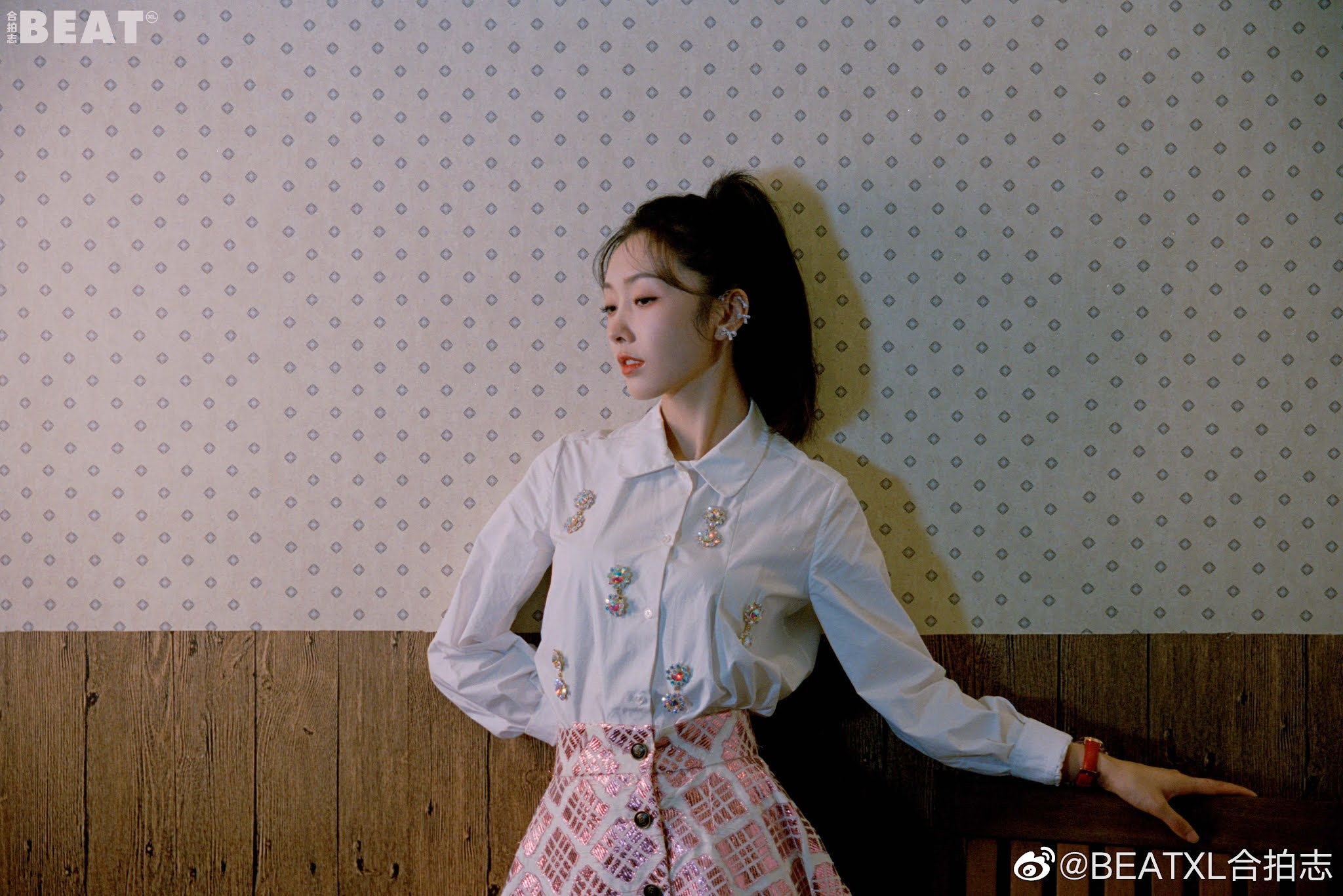 China Entertainment News: Xuan Lu poses for photo shoot
