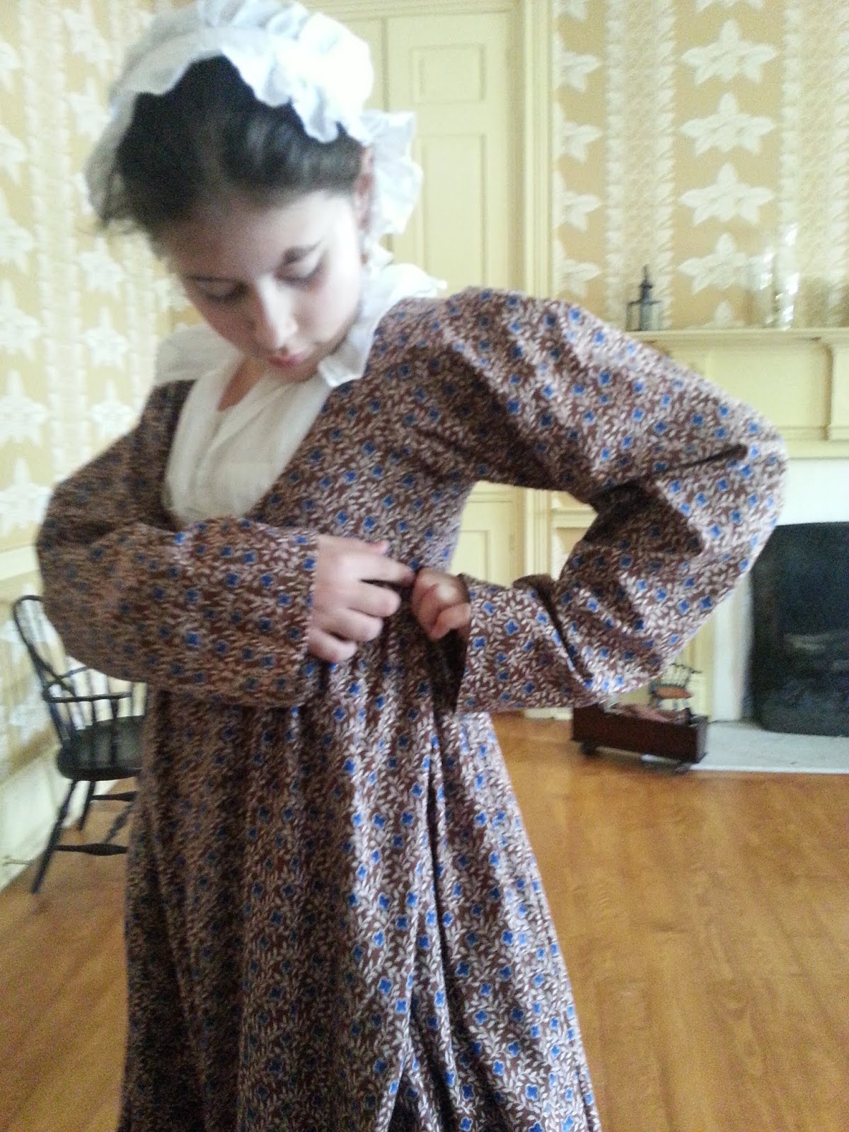 Sew Historical...and other fun stuff: Getting Dressed in 1820