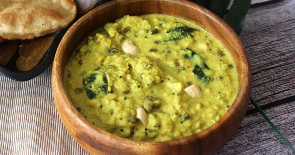 Mungachyo Gathi (Mung Beans Goan style curry)