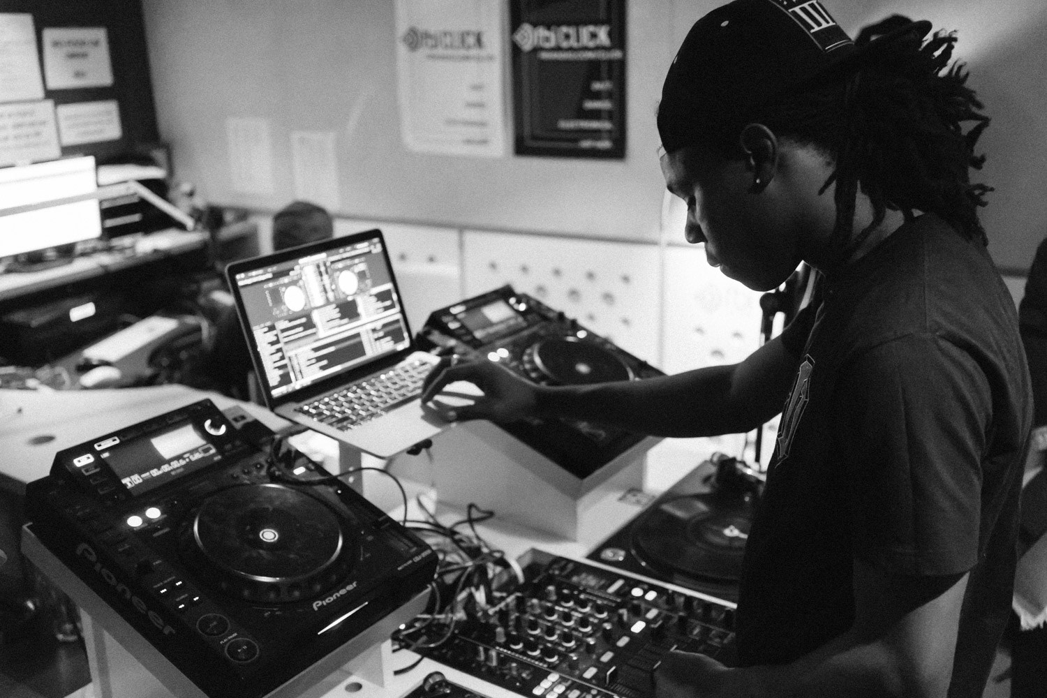 DJ Sega Continues His 'Vision' With Explosive New Mixtape ~ rockthedub