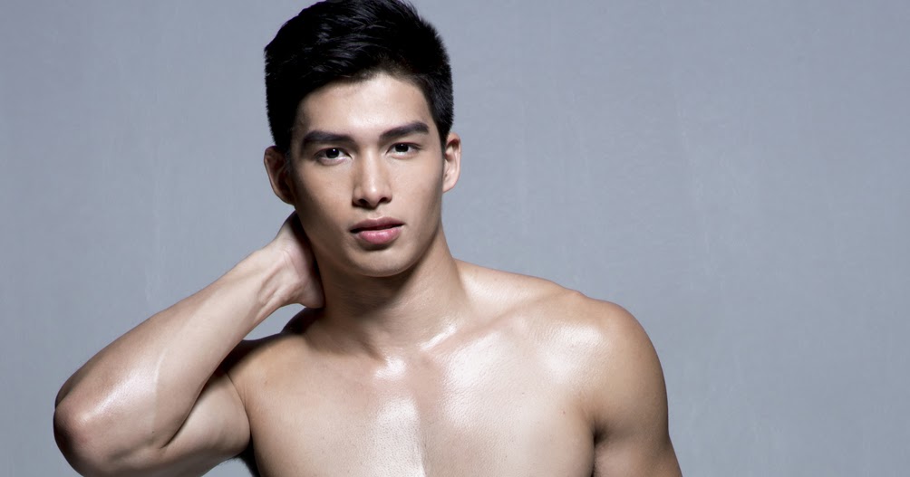 Man Central: Daniel Velasco: In Underwear