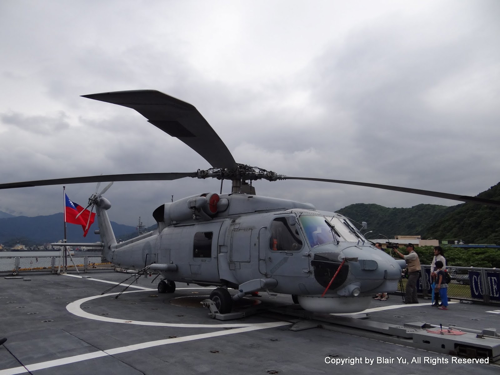 Blair's 軍事,警察及消防攝影: S-70C(M) Thunderhawk 雷鷹反潛直升機 2315