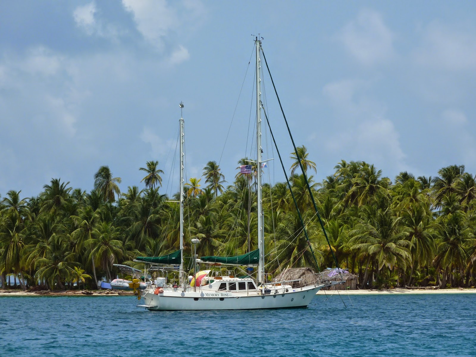 MEMORY ROSE: MEMORY ROSE IS THE 'FEATURED BOAT' IN CRUISING OUTPOST ...