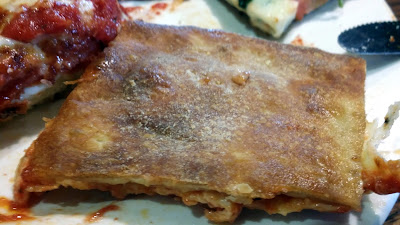 Pizza Quixote: Review: Uno Pizzeria and Grill - Flatbread Pizza