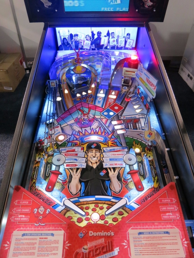 Neon Rocketship: Pizza Pinball