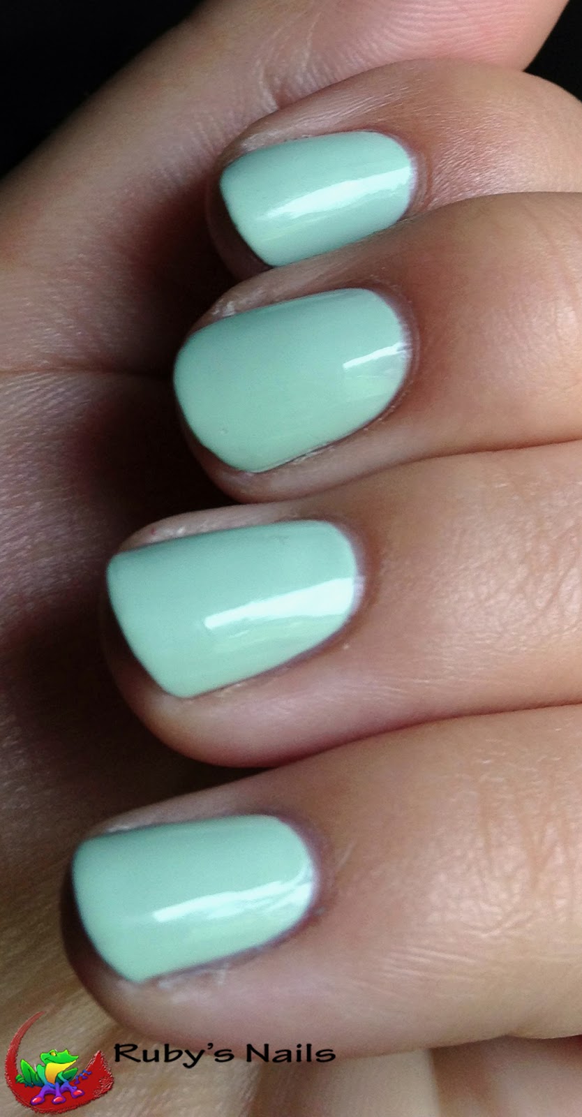 Ruby's Nails: Zoya Neely