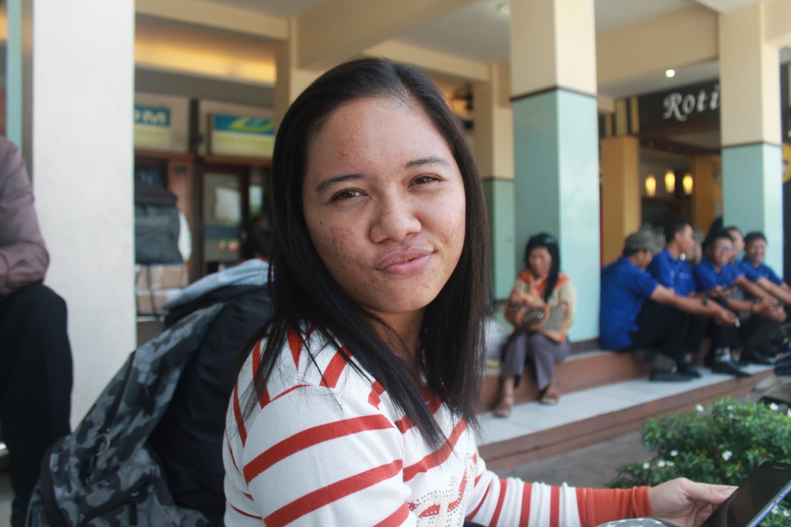 Enika ~ "Behind The Scene : Indonesia Dibalik Layar"