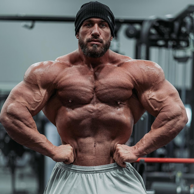 Muscle Lover: Canadian muscle beast - IFBB Pro bodybuilder Antoine ...