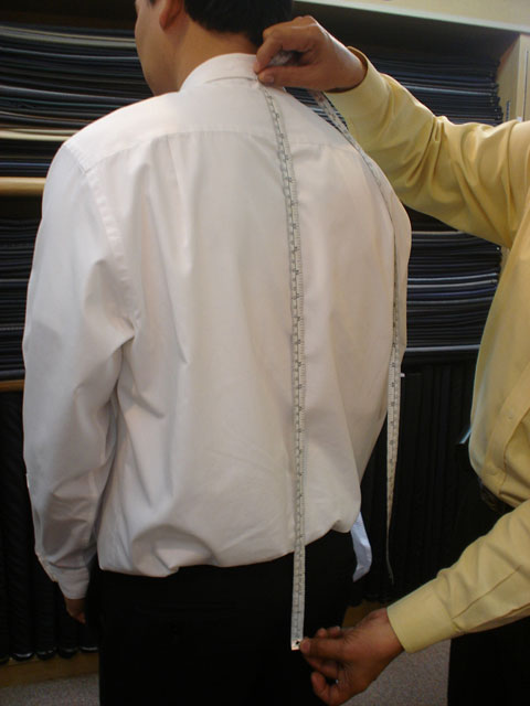 START TAKING YOUR PRECISE BODY MEASUREMENTS FROM NOW ON.