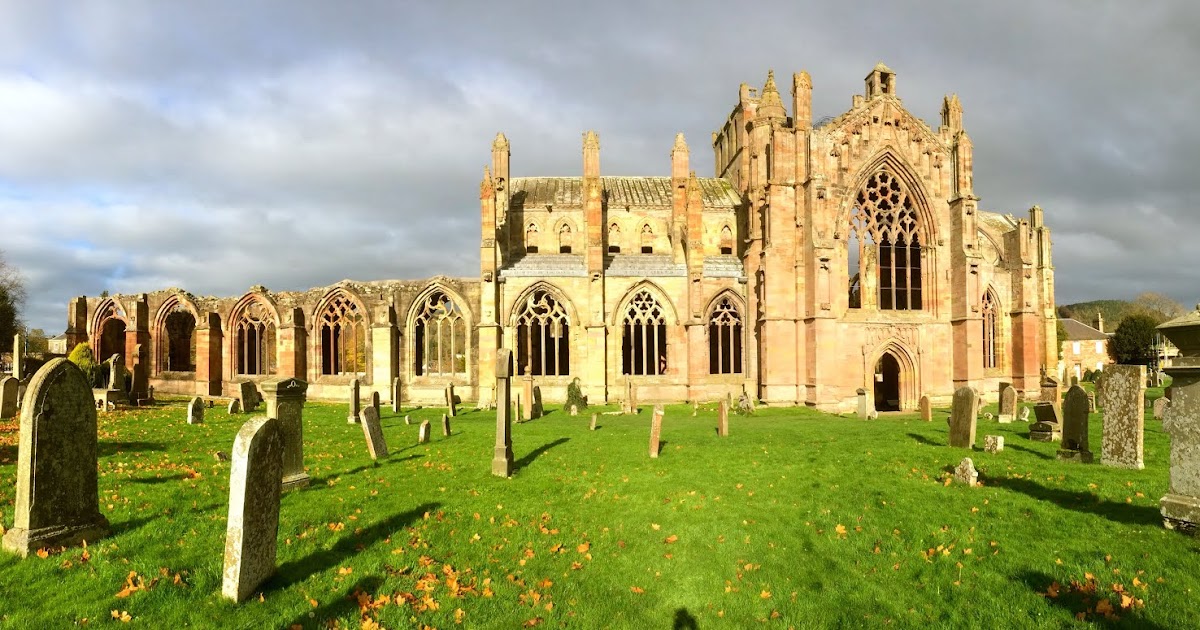 Days out in the Borders : Abbeys and Priories