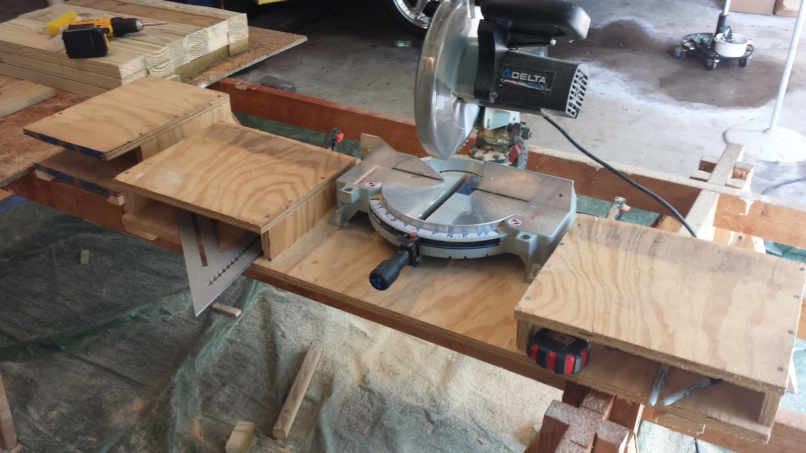 Three Dog Farm: Corrugated Raised Bed