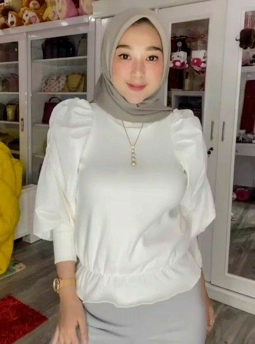 Kumpulan Video dan Foto Ukhti Terbaru Gemes dan Segar - DL Cc