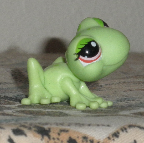 Collectomania: LPS Frogs