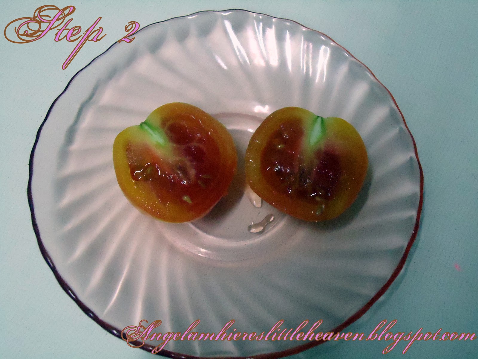 Angelamhiere's Little Heaven: DIY: How To Make Your Own Tomato Mask