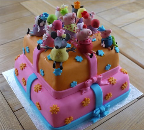 The Most Adorable Peppa Pig Birthday Cakes