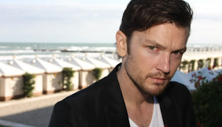 Hollywood Movie Photos,Hollywood Pictures,Hollywood movie images ...