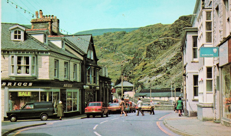 Llafar Bro: Stolpia -Cofio'n ôl i'r 70au