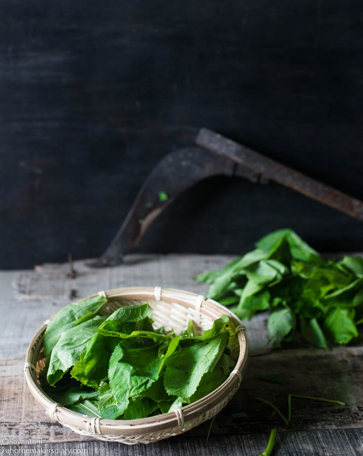 Patpatar Bora (Jute Leaf Fritter) - A Homemaker's Diary