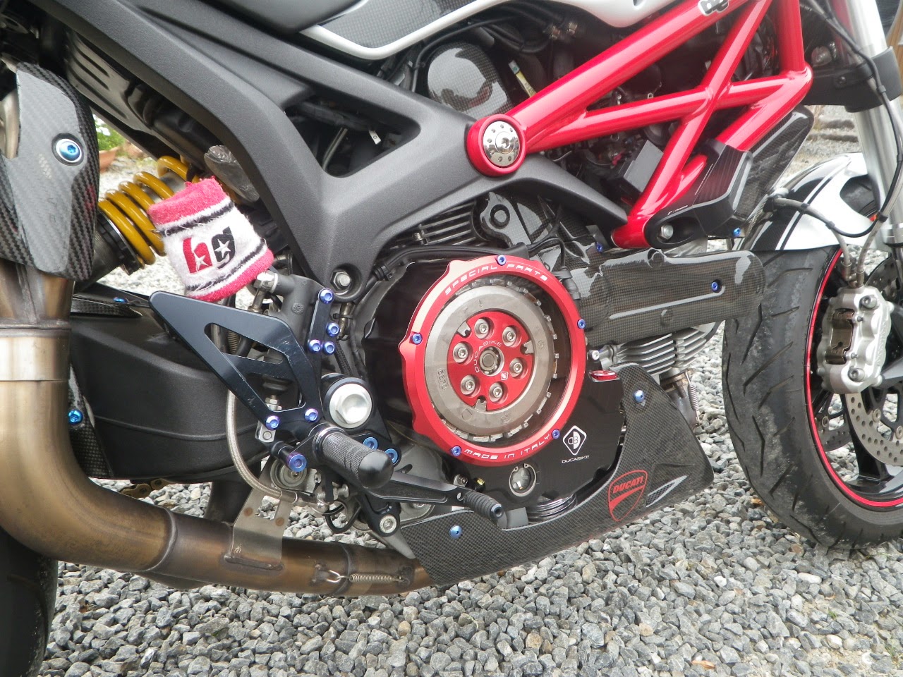 STILE Performance: DUCATI Monster 796 Custom