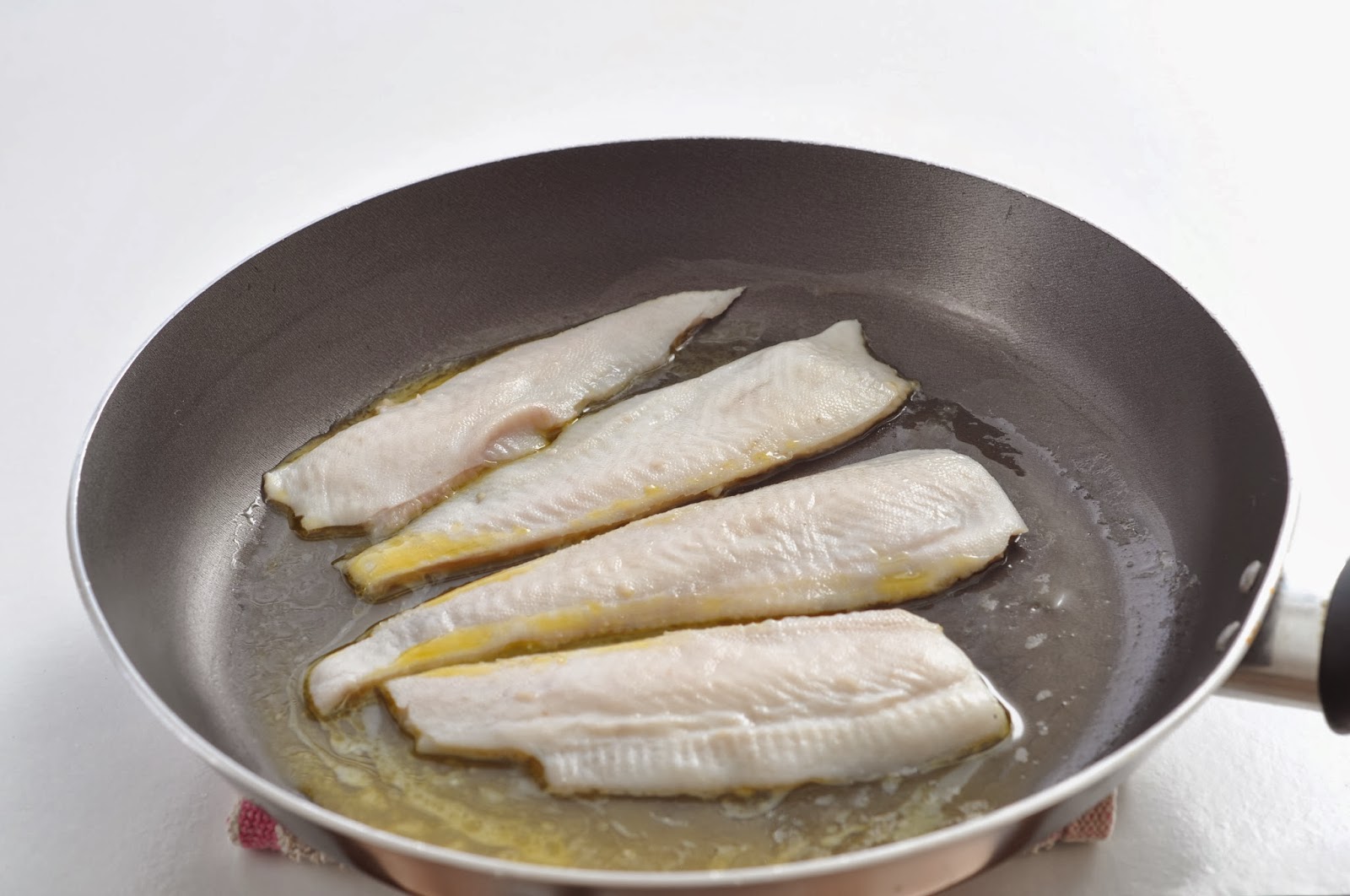 Simple Food: Fillets of Plaice with Fennel and Lemon Parsley Butter