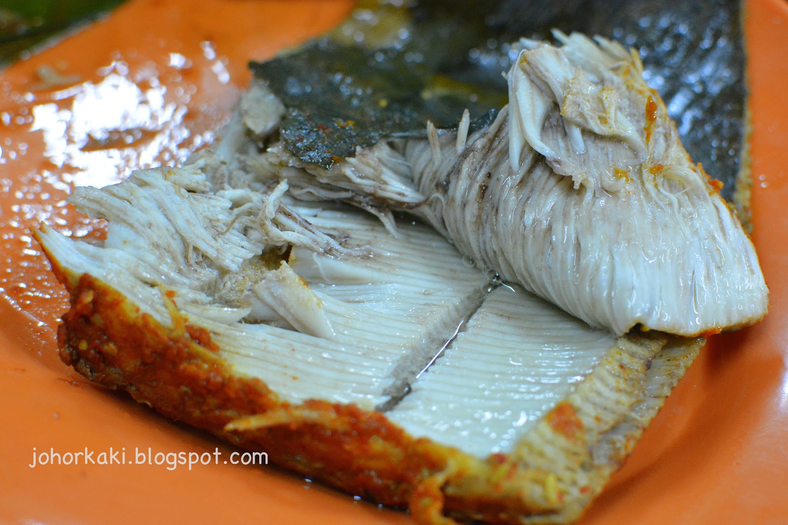 Serkam Medan Ikan Bakar in Malacca Umbai Pantai Beach |Tony Johor Kaki ...