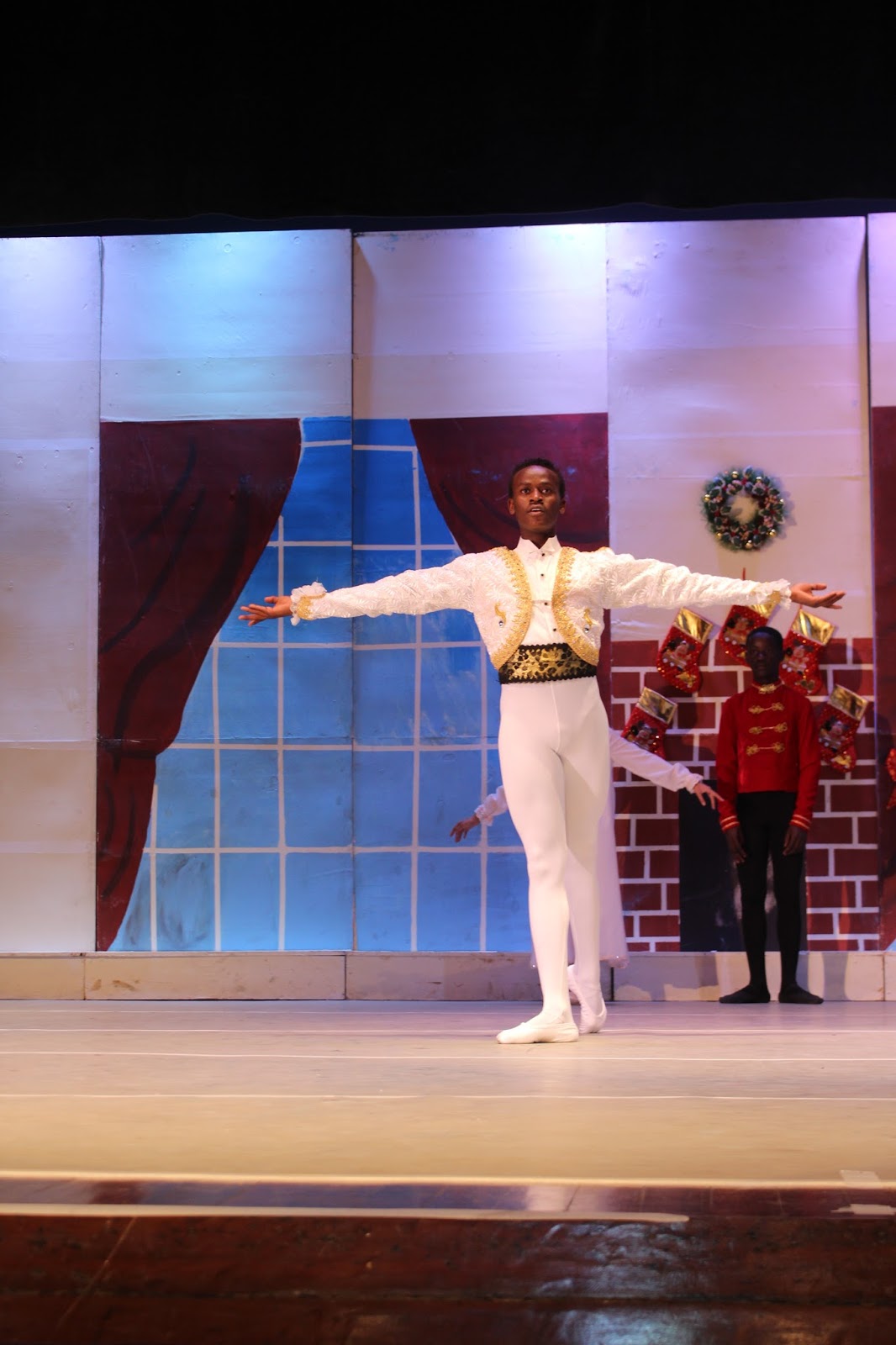 Kenyan Arts Review: DANCE CENTRE KENYA & COOPER RUST STAGE DELIGHTFUL ...