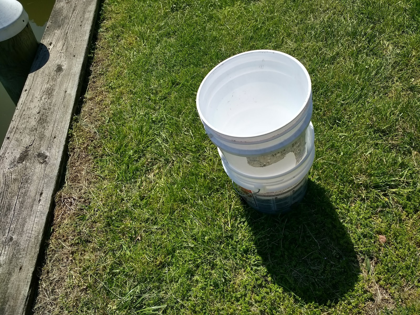 The Floating Empire: The Incredible Bucket Laundry system