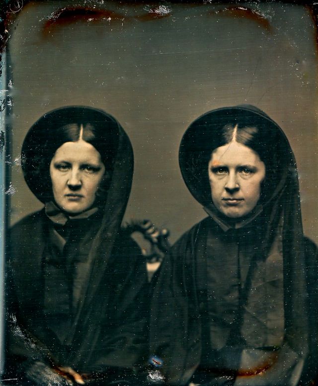 40 Rare Vintage Photos Capture Portraits of Victorian Twins ~ Vintage ...