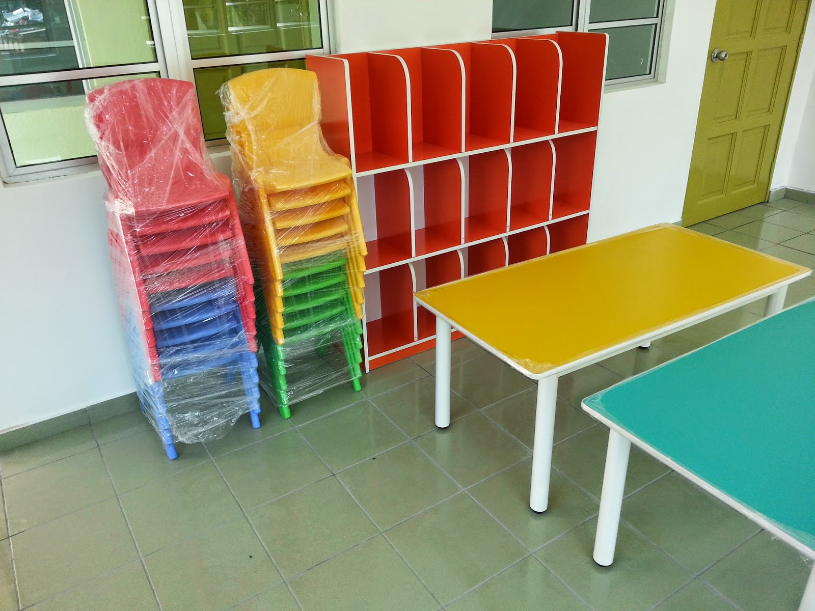 PEMBEKAL PERABUT TADIKA, TASKA & TAMAN PERMAINAN