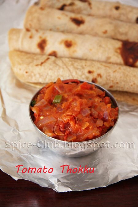 Roti with tomato thokku