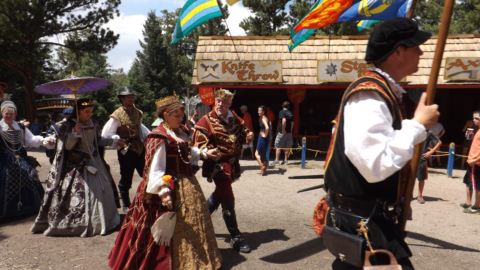 Colors of the World: Renaissance Festival in Colorado. Фестиваль в Колорадо