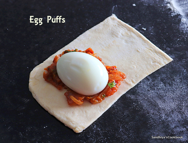 Sandhiya's Cookbook: Muttai Puffs | Egg Puffs